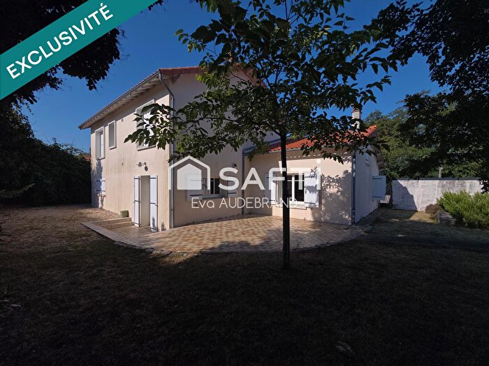 Maison 6 pièces à Niort, Sainte-Pezenne, à vendre