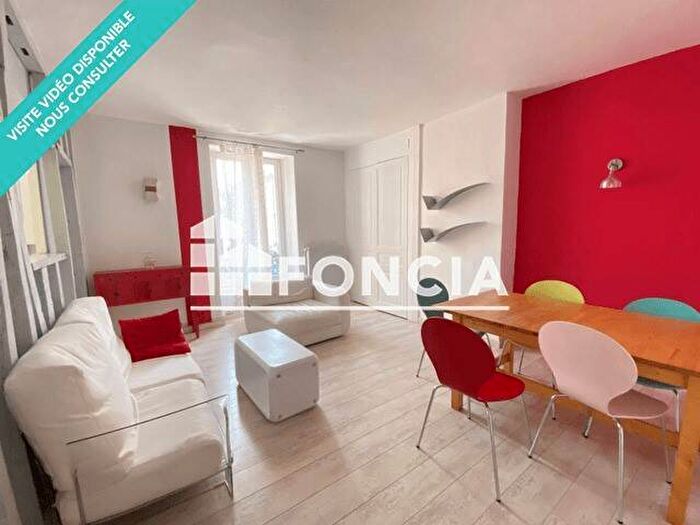 Appartement à louer - Centre-Halles Carnot, Limoges - 3 pièces - 2 chambres