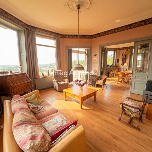 Montdidier : Maison 8 pièces à vendre