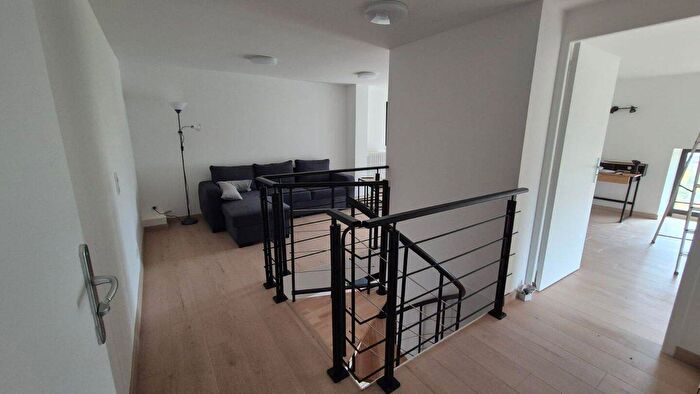 Appartement 1 pièce à louer à Rochefort-Montagne