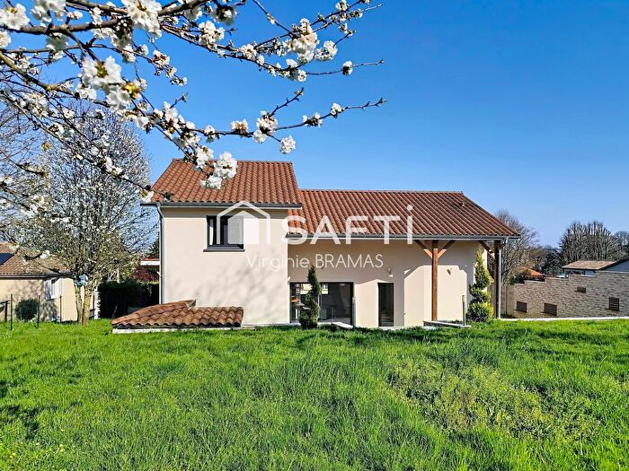 Maison à vendre - Crêches-sur-Saône - 5 pièces - 3 chambres