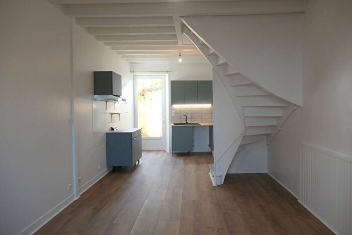 Maison à louer - Brûlon - 3 pièces - 2 chambres