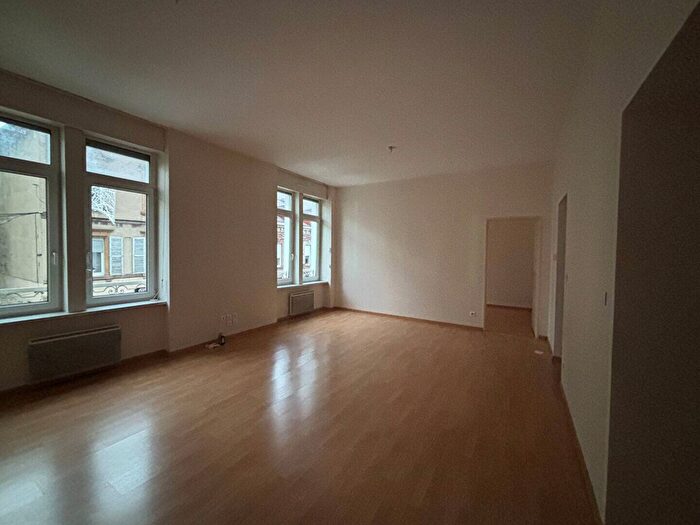 Appartement à louer - Centre-La Petite Forêt, Forbach - 4 pièces - 3 chambres