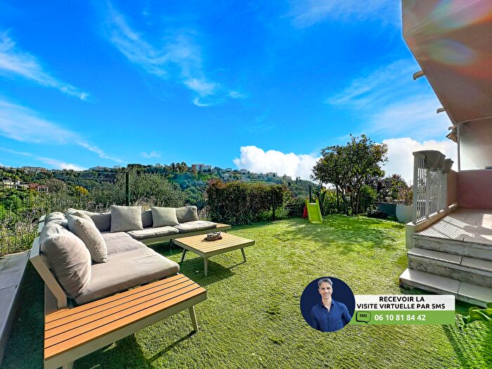 Appartement à vendre - Nice, Saint-Pierre de Feric - 4 pièces - 3 chambres