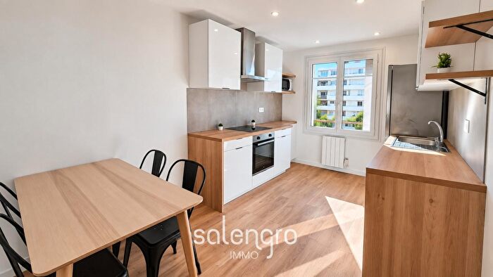 Villeurbanne, Zola, Pressence : Appartement 3 pièces à louer