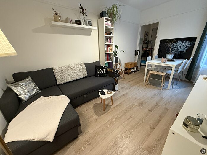 Appartement 2 pièces à vendre à Paris 20ème, Ménilmontant, Amandiers