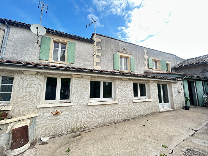 Maison 7 pièces à Vars, à vendre