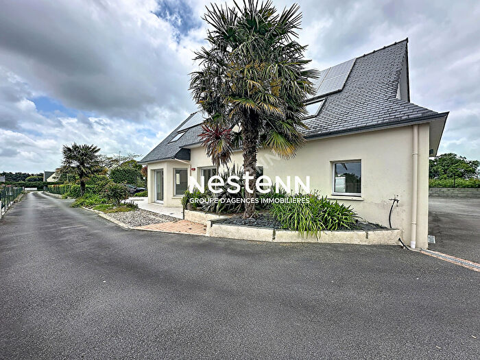Quimper, Route de Concarneau : Maison 8 pièces à vendre