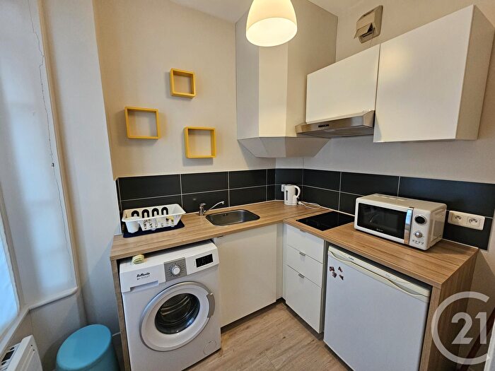 Appartement 1 pièce à louer à Fougères, Centre-ville, Urbanistes