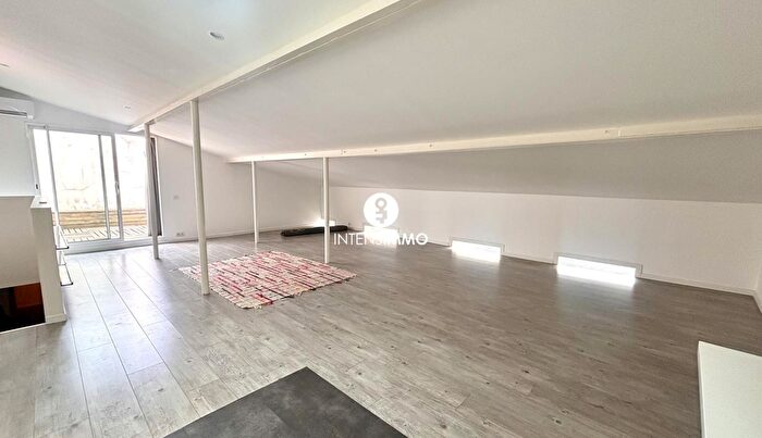 Appartement à louer - Bordeaux, Victoire, Sainte-Eulalie - 4 pièces - 3 chambres