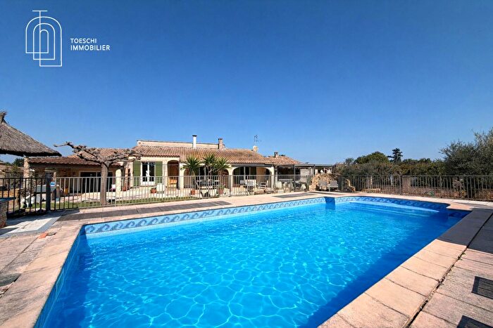 Maison à vendre - Arles, Centre-ville - 5 pièces - 4 chambres