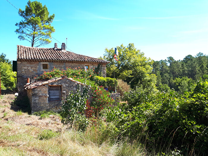 Maison 6 pièces à Salavas, à vendre