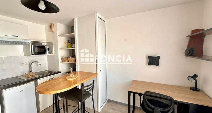 Carmes-Infirmieres-Thiers, Avignon : Appartement 1 pièce à louer
