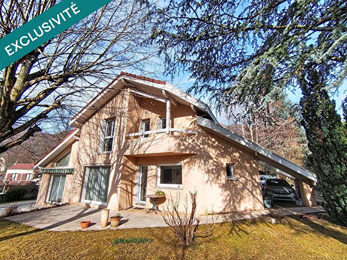 Maison à vendre - Vizille - 6 pièces - 4 chambres