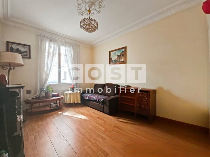 Appartement 2 pièces à vendre à Asnières-sur-Seine, Bécon, Bourguignons