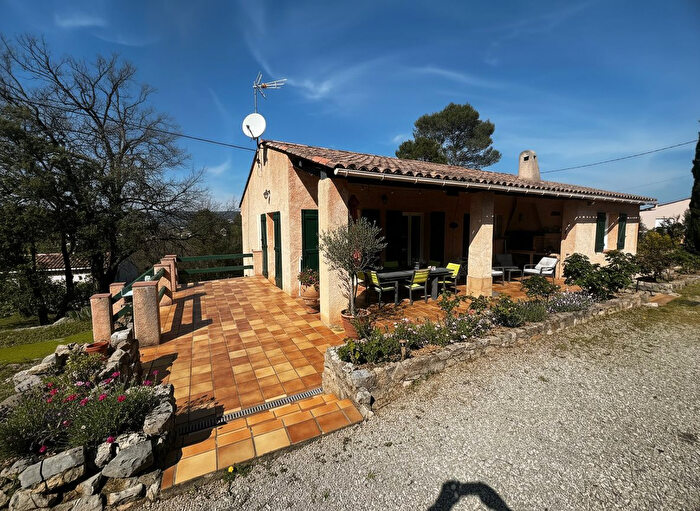 Maison à vendre - Trans-en-Provence - 6 pièces - 4 chambres
