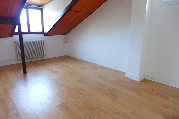 Appartement 3 pièces à Saint-Cloud, à louer