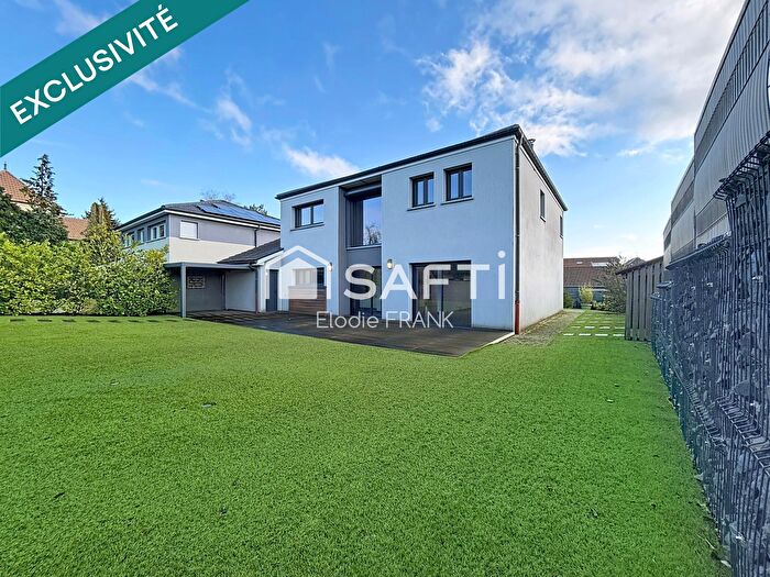 Maison à vendre - Breistroff-la-Grande - 7 pièces - 5 chambres