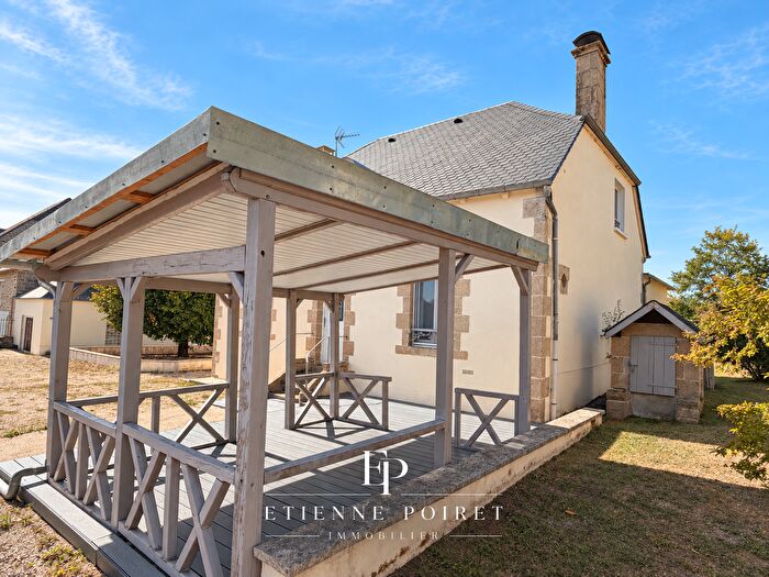 Maison 7 pièces à vendre - Marcillac-la-Croisille