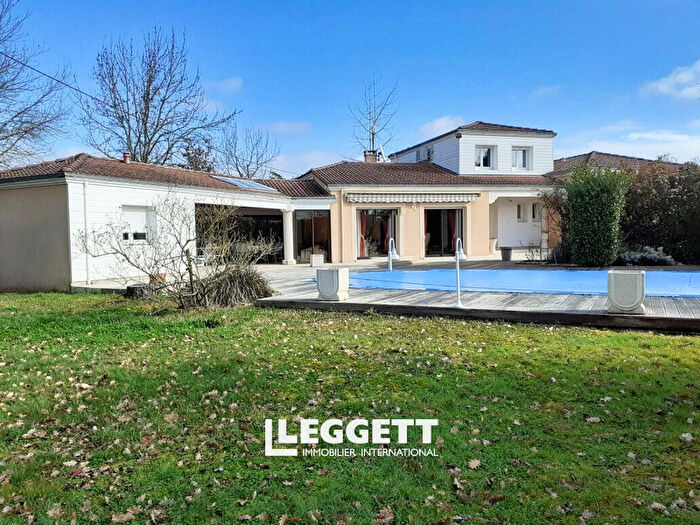 Maison à vendre - Tonneins - 7 pièces - 3 chambres