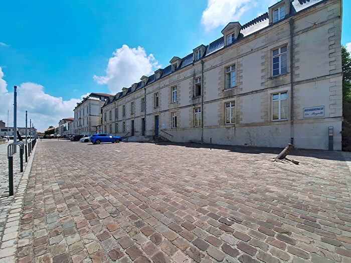 Appartement 1 pièce à vendre - Rochefort, Centre-ville