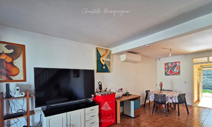 Maison à vendre - Baie-Mahault - 5 pièces - 4 chambres