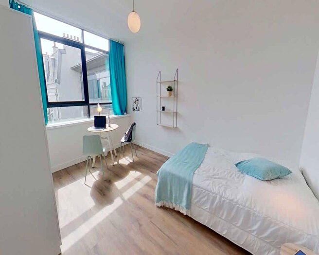 Garches : Appartement 11 pièces à louer