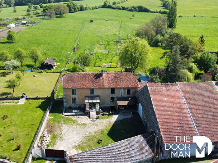 Coiffy-le-Bas - Maison 7 pièces à vendre