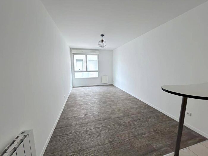 Appartement à louer - Plateau-Grèves-Europe-Gare du Stade-Fossés Jean, Colombes - 1 pièce