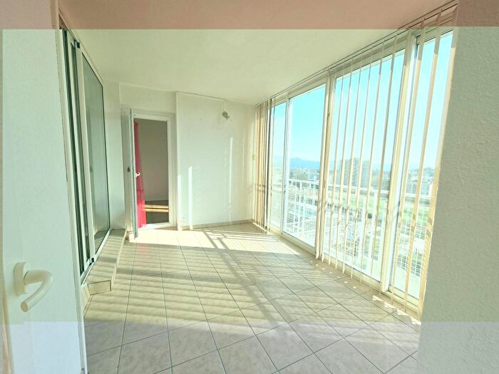 Appartement à vendre - Bagnols-sur-Cèze, Les Escanaux - 5 pièces - 3 chambres