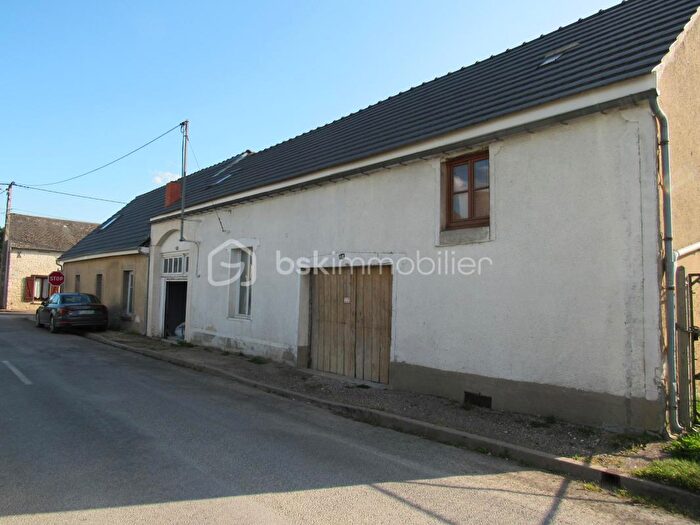 Maison à vendre - Sceaux-du-Gâtinais - 6 pièces - 3 chambres