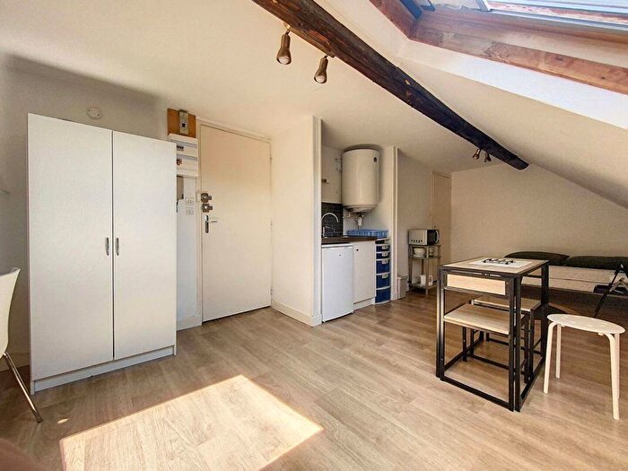 Appartement à louer - Tourtel, Vand uvre-lès-Nancy - 1 pièce