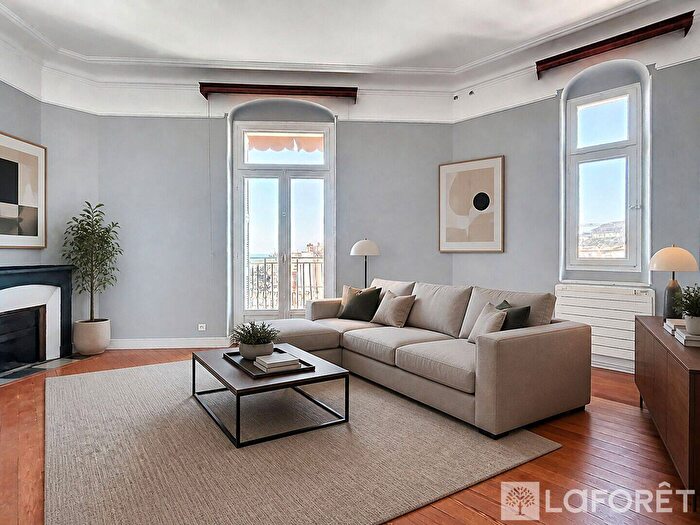 Appartement 5 pièces à louer - Bioves-Casino, Menton