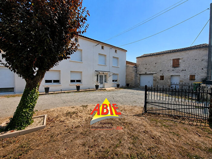 Maison 6 pièces à Ardin, à vendre