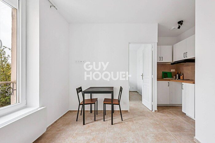 Appartement à louer - Sud-Bords de Marne-Foch, Chelles - 2 pièces - 1 chambre