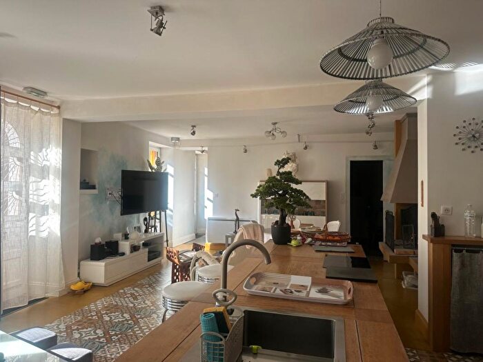 Maison à vendre - Tarascon-sur-Ariège - 7 pièces - 3 chambres