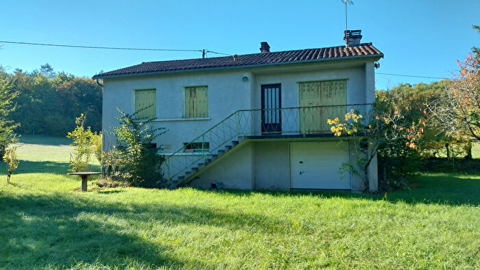 Maison à vendre - Vieux-Mareuil - 4 pièces - 2 chambres