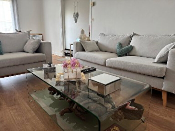 Maison à vendre - Saint-Pierre-du-Mont - 5 pièces - 4 chambres