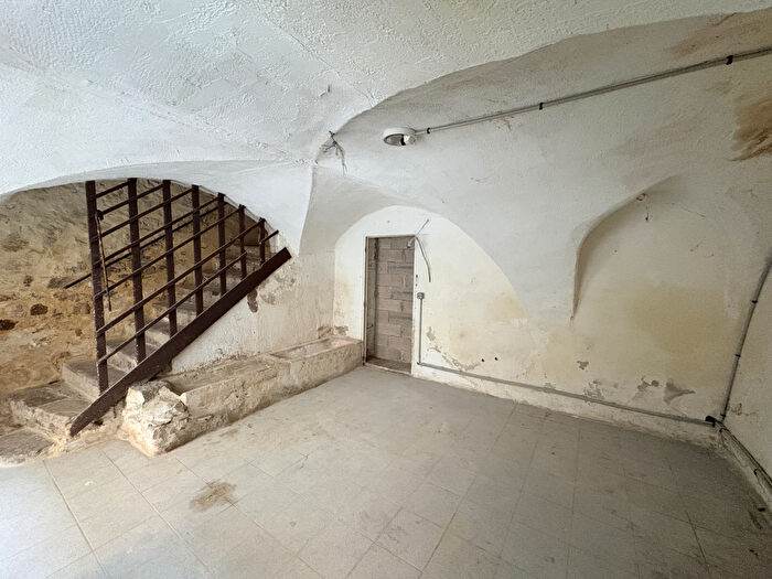 Maison à vendre - La Calmette - 7 pièces - 3 chambres