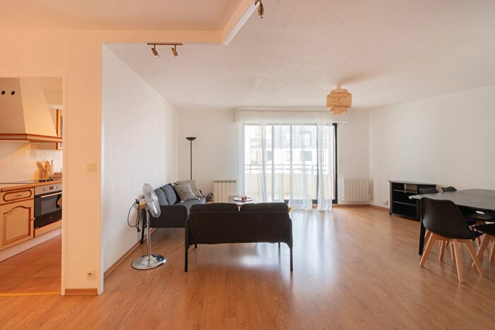 Bordeaux, Chartrons, Paul Doumer : Appartement 4 pièces à louer