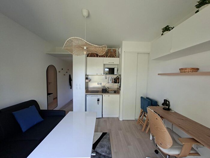 Appartement 1 pièce à louer à Quartiers Nord-Est, Les Longs Champs