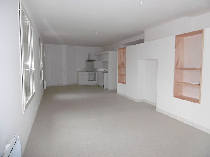 Appartement 3 pièces à louer à Saint-Clément-de-Rivière