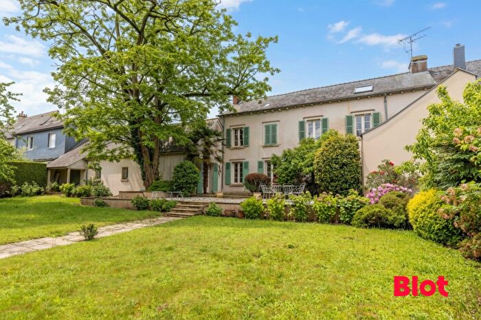 Maison 8 pièces à vendre à Châteaugiron