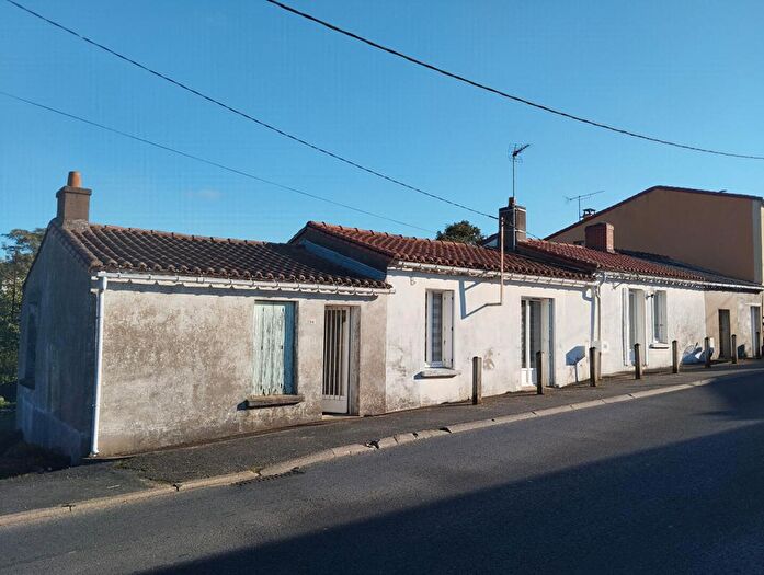 Maison à vendre - La Chapelle-Basse-Mer - 5 pièces - 3 chambres