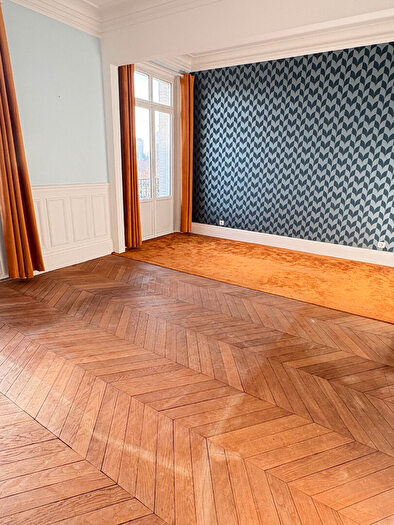 Appartement à vendre - Montereau-Fault-Yonne, Ville basse - 3 pièces - 2 chambres