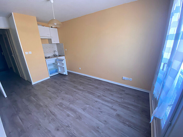 Auxerre, Saint-Julien, Saint-Amâtre : Appartement 1 pièce à louer