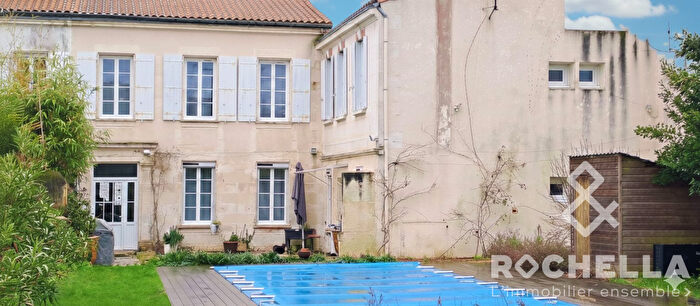 Maison à vendre - Tonnay-Charente - 8 pièces - 5 chambres