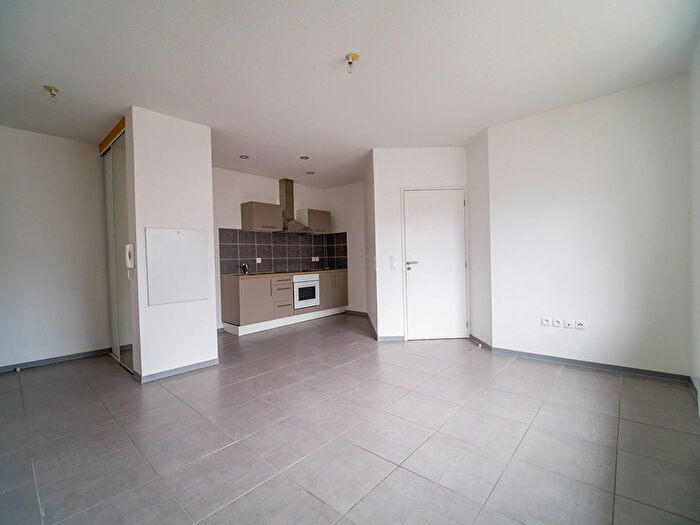 Appartement à louer - Aire-sur-lAdour - 2 pièces - 1 chambre