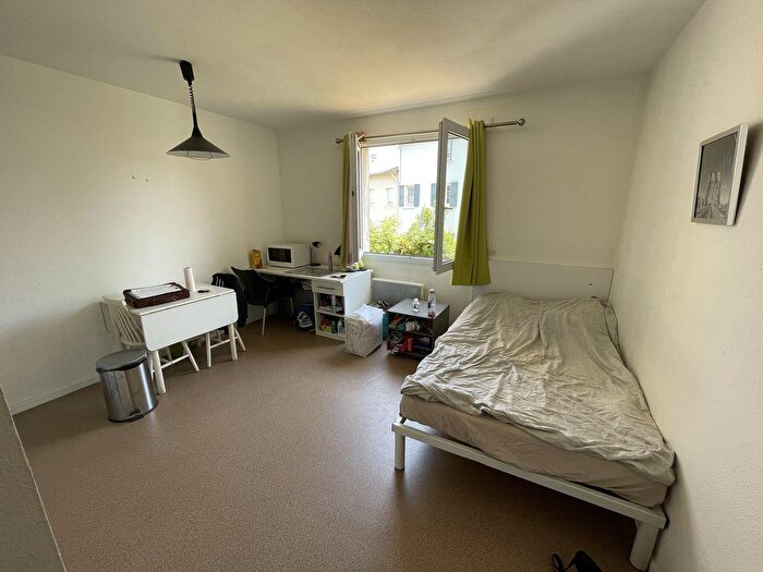 Appartement à louer - Valence, Grand Charran - 1 pièce