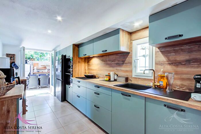 Maison à vendre - Prunelli-di-Fiumorbo - 3 pièces - 2 chambres